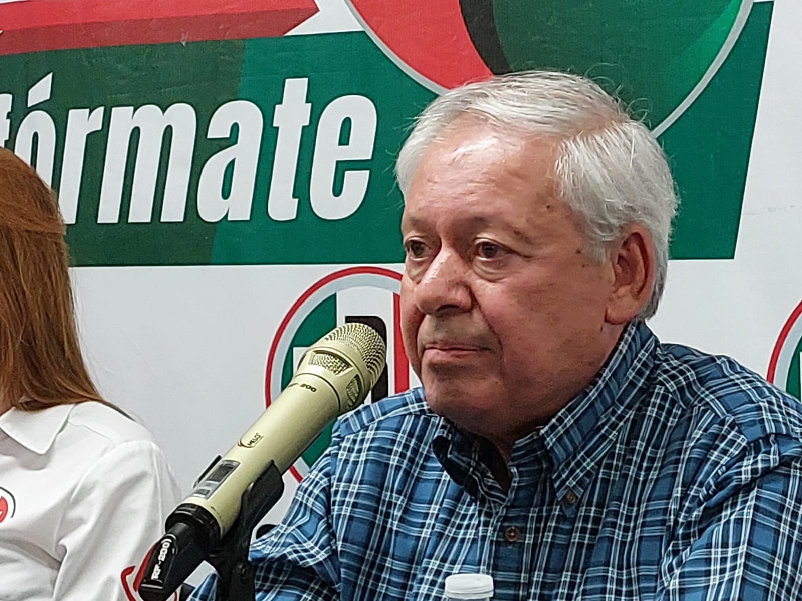 Presume el PAS cooptación a Luis García - Ríodoce