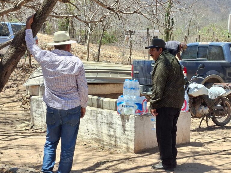 Habitantes de Imala exigen red de agua potable, que llevan más de 10 ...